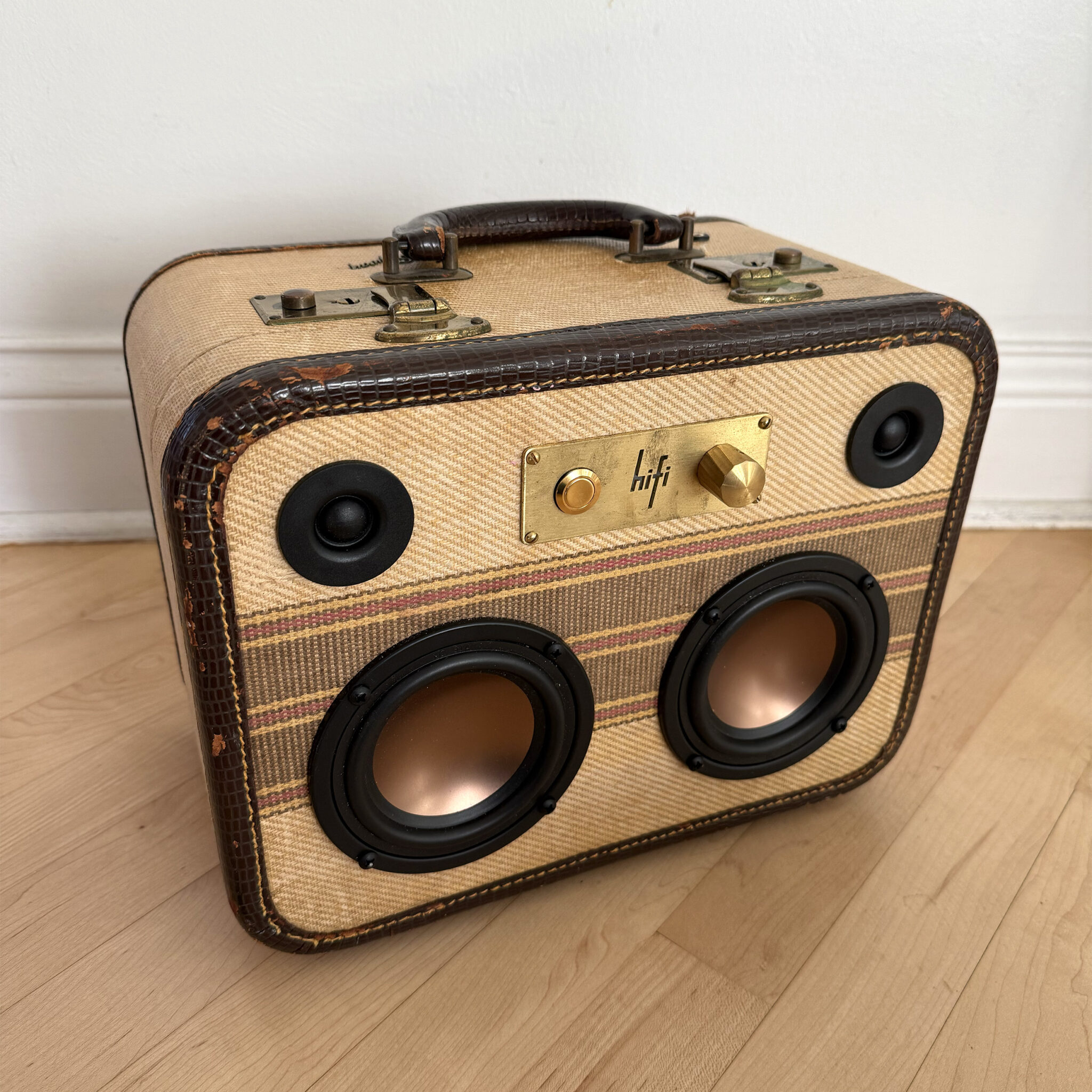 Vintage Suitcase Boomboxes - The HiFi Case